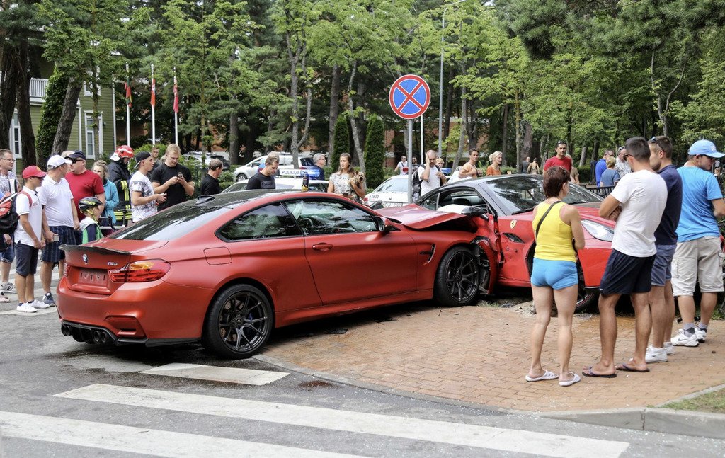 Lithuanian BMW M4 Crashes into Ferrari California - The Supercar Blog