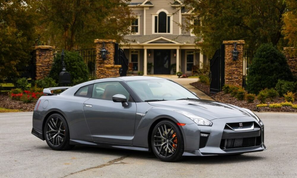 Nissan GT-R US Prices Slashed By $10,000