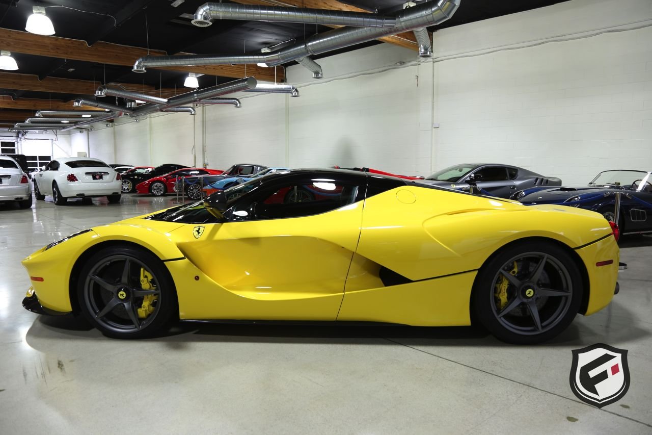 Drake just bought himself a yellow LaFerrari - The Supercar Blog