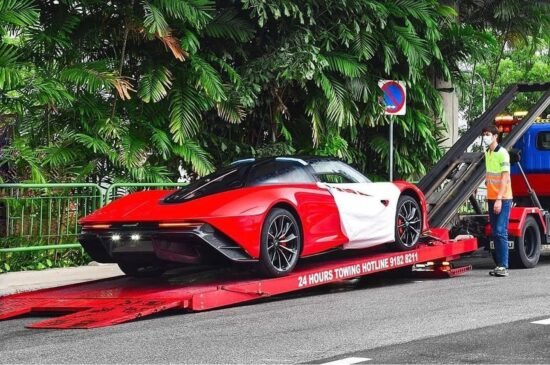 Rocket Red McLaren Speedtail Lands in Singapore - The Supercar Blog