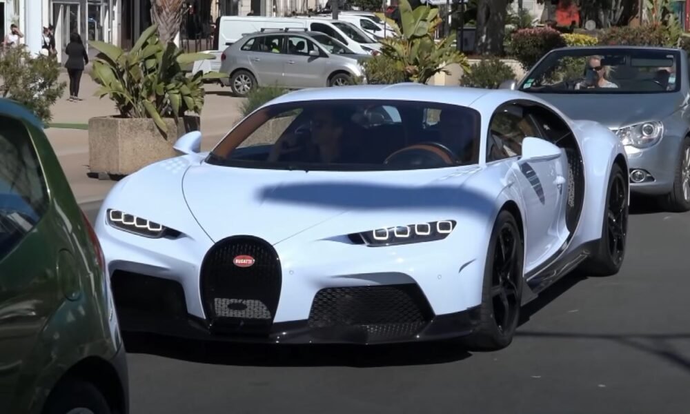 Bugatti Chiron Super Sport 300+ spotted in Cannes during Ad shoot - The ...
