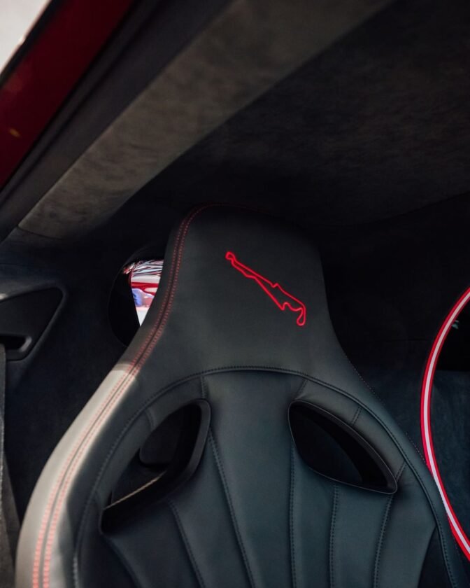 Red Carbon Bugatti Chiron Pur Sport delivered in the US - The Supercar Blog