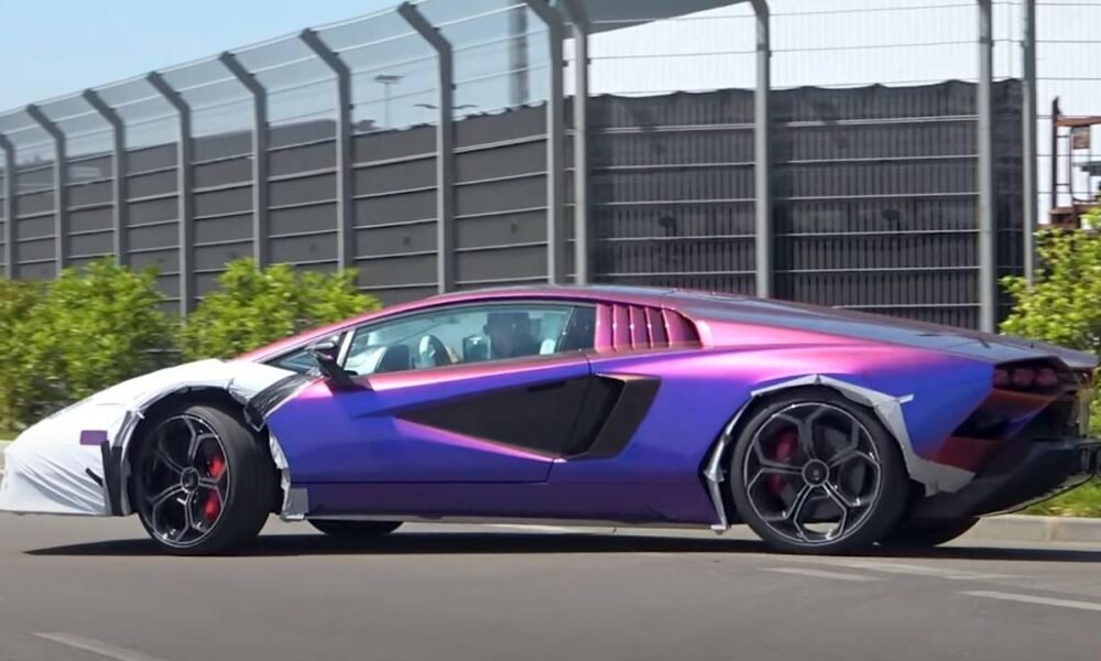 Lamborghini Countach with a $60,000 Pearlescent colour option - The ...
