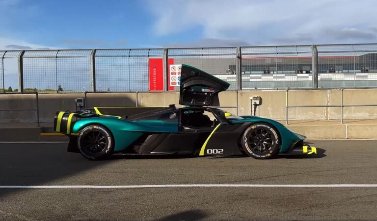 Flat out in a 1000 hp Aston Martin Valkyrie AMR Pro - The Supercar Blog