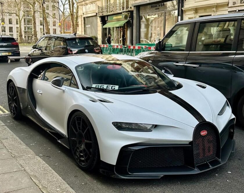 Bugatti Chiron Pur Sport gets a parking ticket in London - The Supercar ...