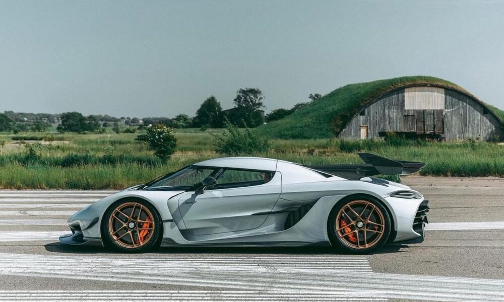 First customer Koenigsegg Jesko gets a shakedown prior to delivery ...