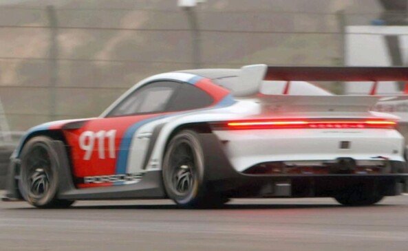 Watch the Porsche 911 GT3 R Rennsport tackle Laguna Seca - The Supercar ...