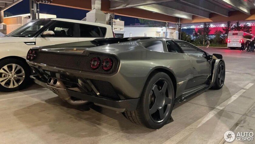 Ultra-rare Lamborghini Diablo restomod spotted during the Las Vegas GP ...
