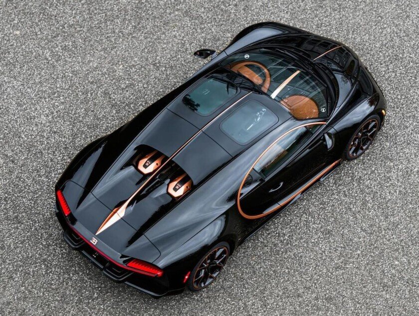 Final 1500 hp Bugatti Chiron poses for cameras ahead of delivery - The ...