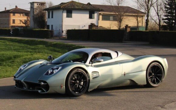 Pagani Utopia Roadster prototype spotted for the first time! - The ...