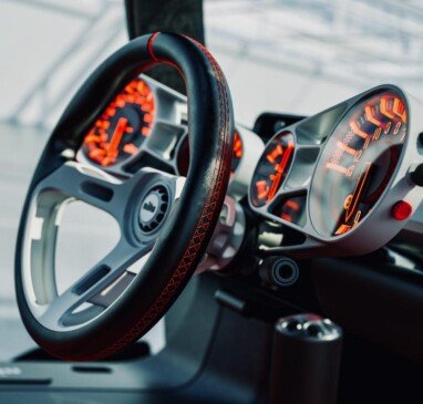 Nilu27 V12 hypercar breaks cover; Promises 1070 hp & 250 mph top speed ...