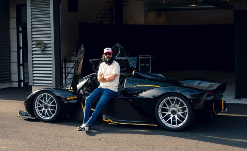 Utah collector takes delivery of America's first Aston Martin Valkyrie ...