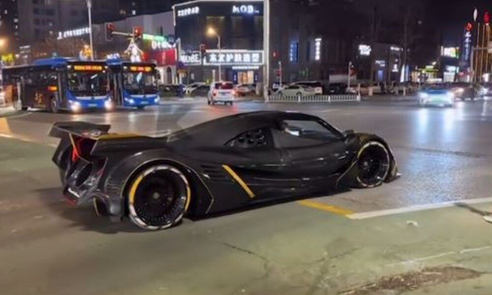 The elusive Devel Sixteen spotted driving in China - The Supercar Blog