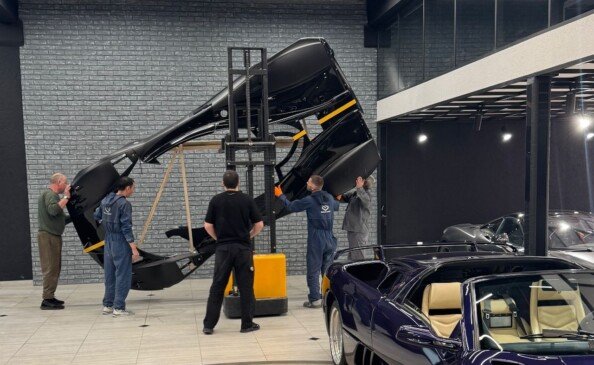Owner turns crashed Pagani Zonda HP Barchetta into an art piece - The ...