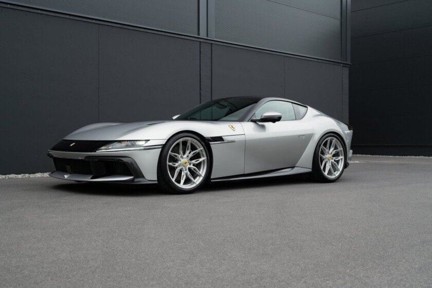 Ferrari 12Cilindri with Novitec exhaust sounds like a true V12 ...