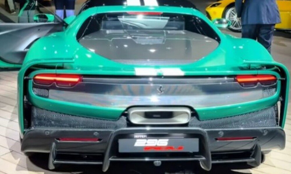 Listen to the Ferrari 296 Speciale: Start up & revving - The Supercar Blog