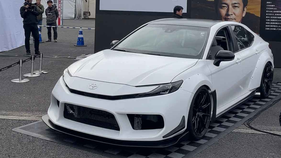 Toyota reveals 7-cylinder Camry GR, a special one-of-one project car ...